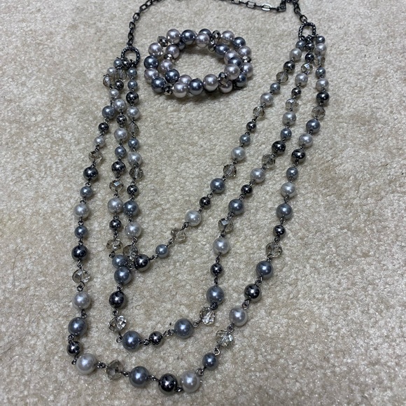 The Limited | Jewelry | Layered Pearl Necklace And Bracelet | Poshmark